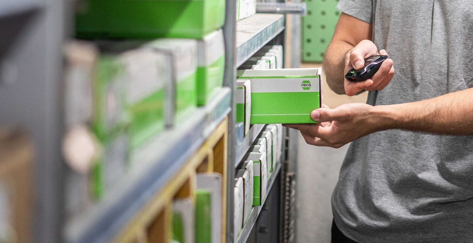 Visserie, outils, pièces standard | RECA AG